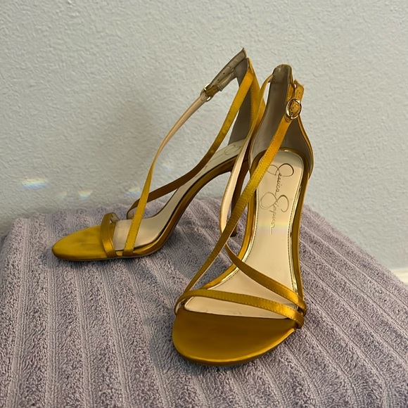 Jessica Simpson | Shoes | Jessica Simpson Gold Heels | Poshmark
